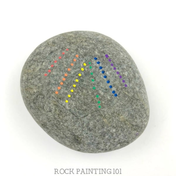 How to make a beautiful rainbow pointillism hearts on rocks | Rock ...