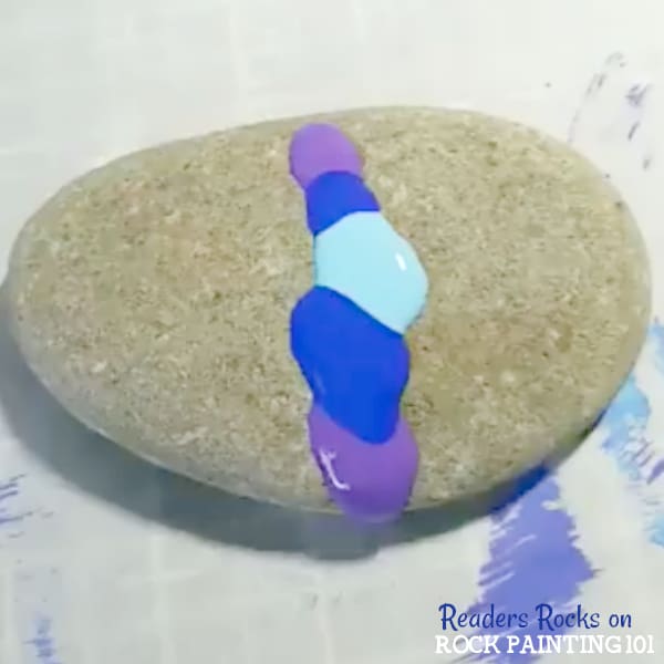 How to quickly make a beautiful gradient base coat | Rock Painting 101