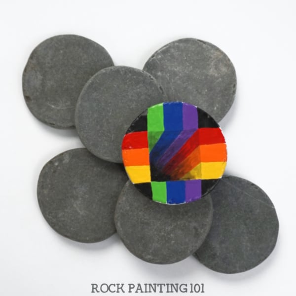 How to make rainbow op art on a rock | Rock Painting 101